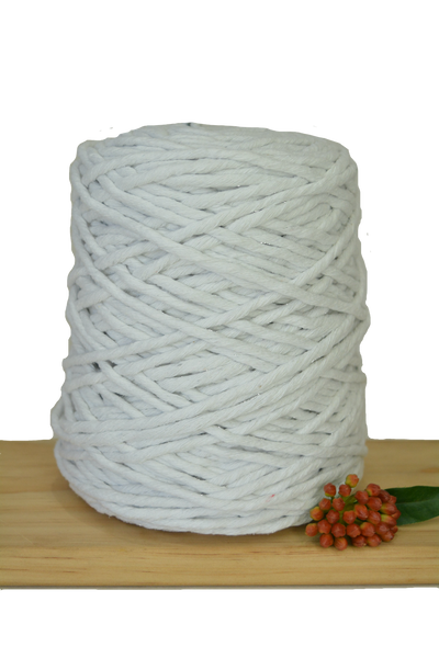 1kg Coloured 1ply Cotton String - 5mm - White – Knot Knitting